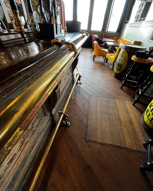 The Ultimate Guide to Bar Footrails | Andy Thornton